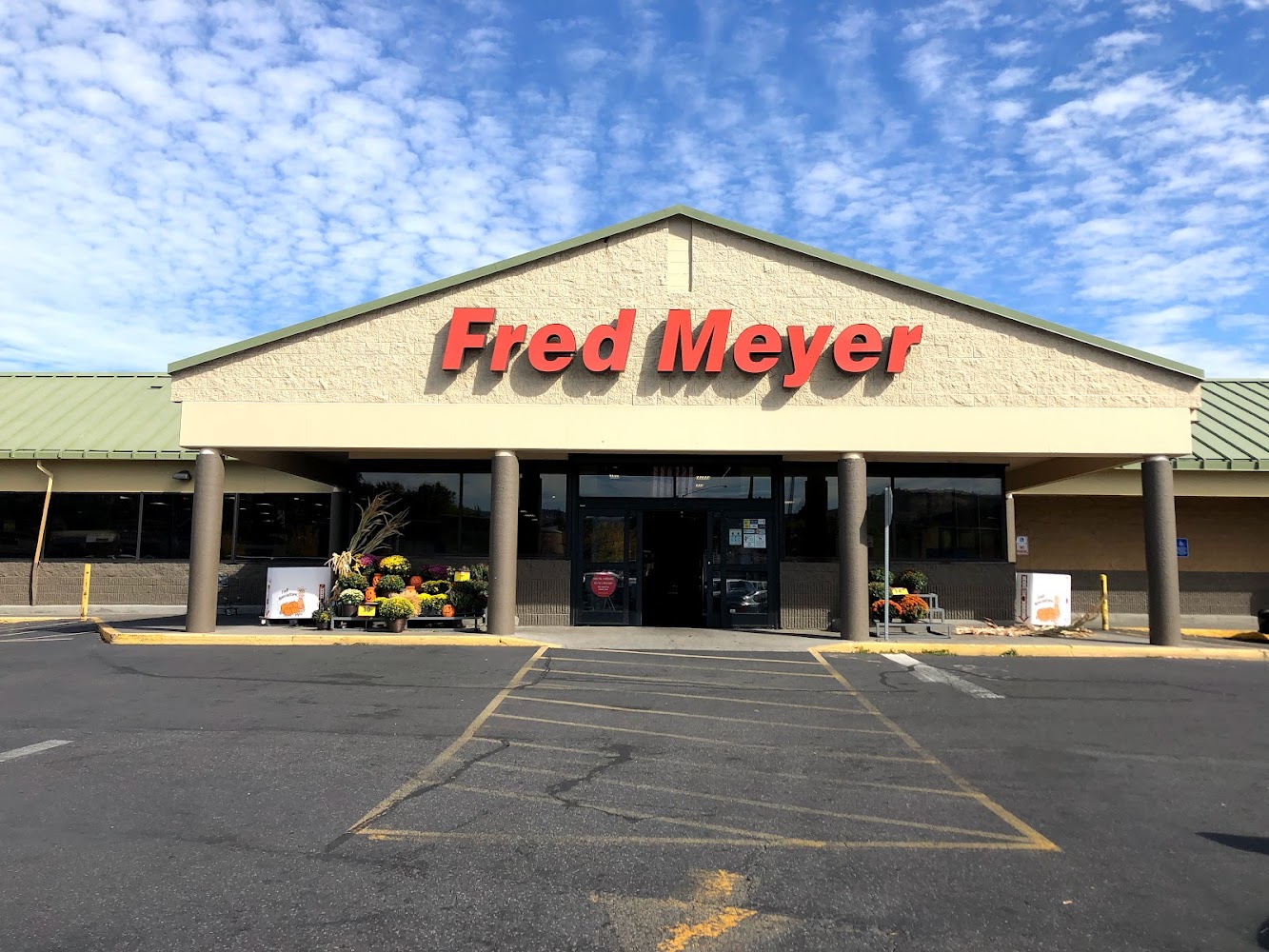 Fred Meyer – Profile